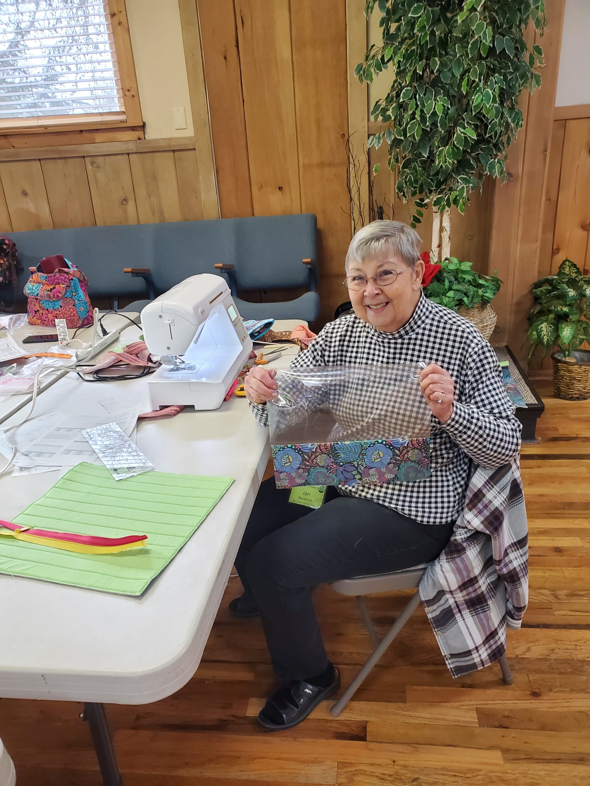 Kathy Miners ‘Project Bags 2.0’ Class – Mountain Stars Quilters Guild