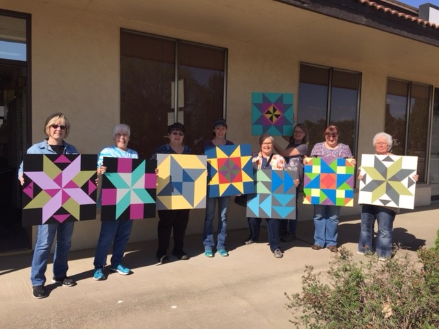 Sheila Sinclair Snyder – Barn Quilt Painting – Mountain Stars Quilters ...